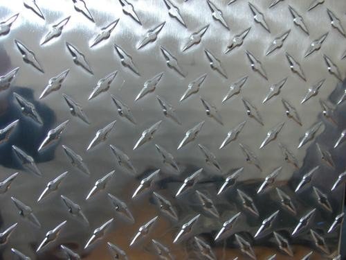 Professional Flat Clean Aluminium Checkered Plate , Al Tread Plates with 1100 3003 5052