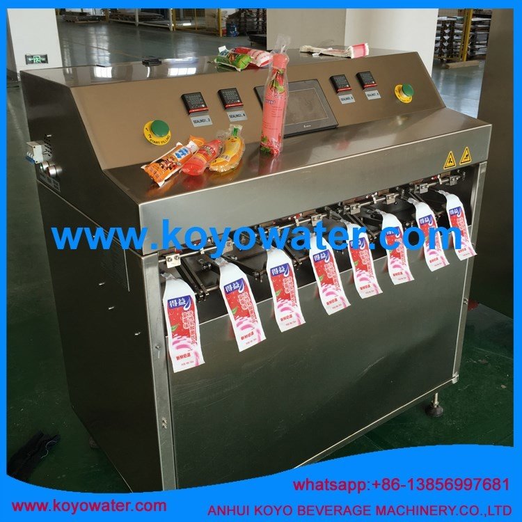 Fruit Flavoured Carbonated Soft Drinks/Soda Pop/mineral water pouch filling packing machine