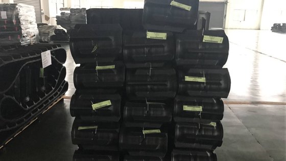 Kubota DC60 RUBBER TRACK 400X90X47DC (Left and Right pattern line)