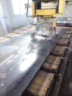 Black Speckles Engineered Quartz Stone Slab NSF For Flooring Tiles