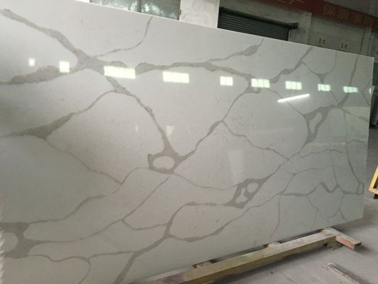 Amazing Calacatta White Quartz Engineered Stone Polished Honed