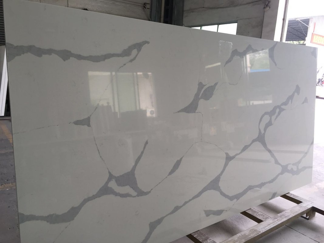 Natural Design Calacatta Quartz Stone Slabs Used In Bathroom / Kitchen Countertops