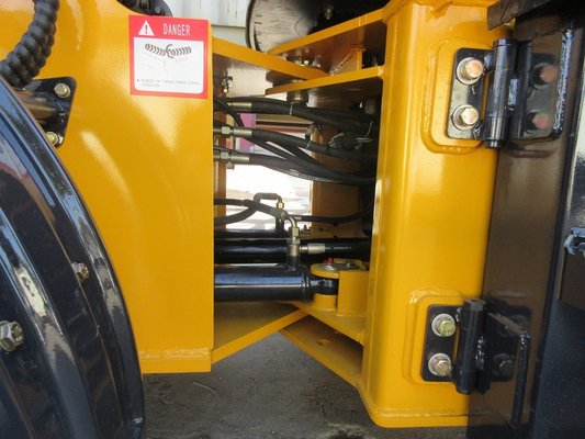 Hydraulic and Mechanical available mini hoflader euroiii engine