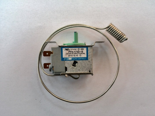 Easy manipulation show case refrigeration thermostats temp. range 26~15°C