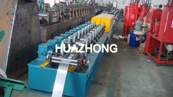 Pneumatic Servo Flying Saw Cutting  Rolling Shutter Machine , Roof Making Machine