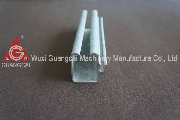 Customized Galvanized Steel Purline C / Z / Q Type For Gymnasium or Hangar
