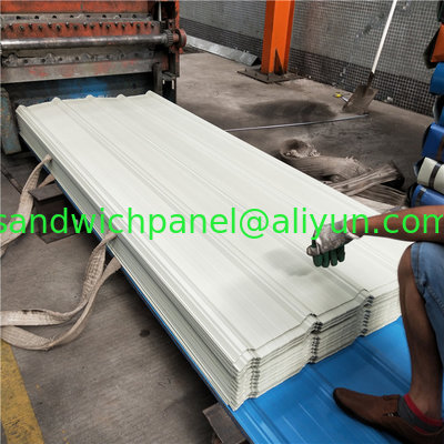 350pcs 840 type 0.3mm corrugated roof sheet as a package transported by a 40ft container