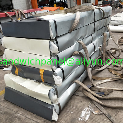 350pcs 840 type 0.3mm corrugated roof sheet as a package transported by a 40ft container