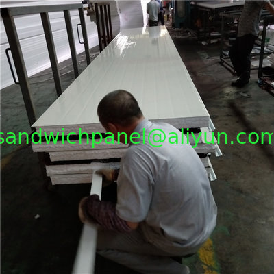 14kg 1050 type eps sandwich roof panel with 0.4mm wine red steel sheet up and grey white down