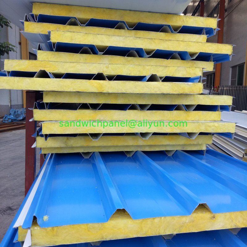 economical and practical 50mm glass wool 20ft container house roof sandwich panel price