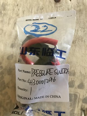 GENUINE SDLG PARTS 4130001296,B877 Wheel loader spare parts PRESSURE SWITCH