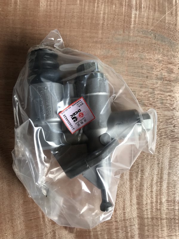 Original SDLG Parts,LG958L Wheel Loader Engine Spare Parts 4110000081016 FUEL PUMP