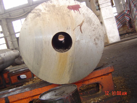 Carbon Steel Seamless Pipe Forged Cylinder  Forged Steel Pipe Parts Body 42CrMo4