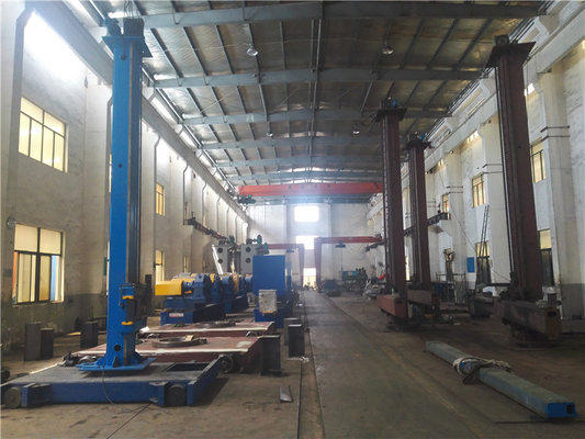 Automatic Moving and Turning Welding Manipulator 4 * 4m  for Chemical Industry supplier