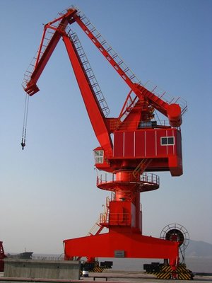 Rail Mounted Steel Portal Jib Crane For Loading And Discharging Cargo supplier