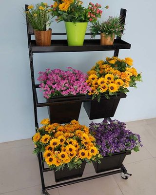 Mobile Flower Display 100kg Loading Capacity With Vases And Shelf