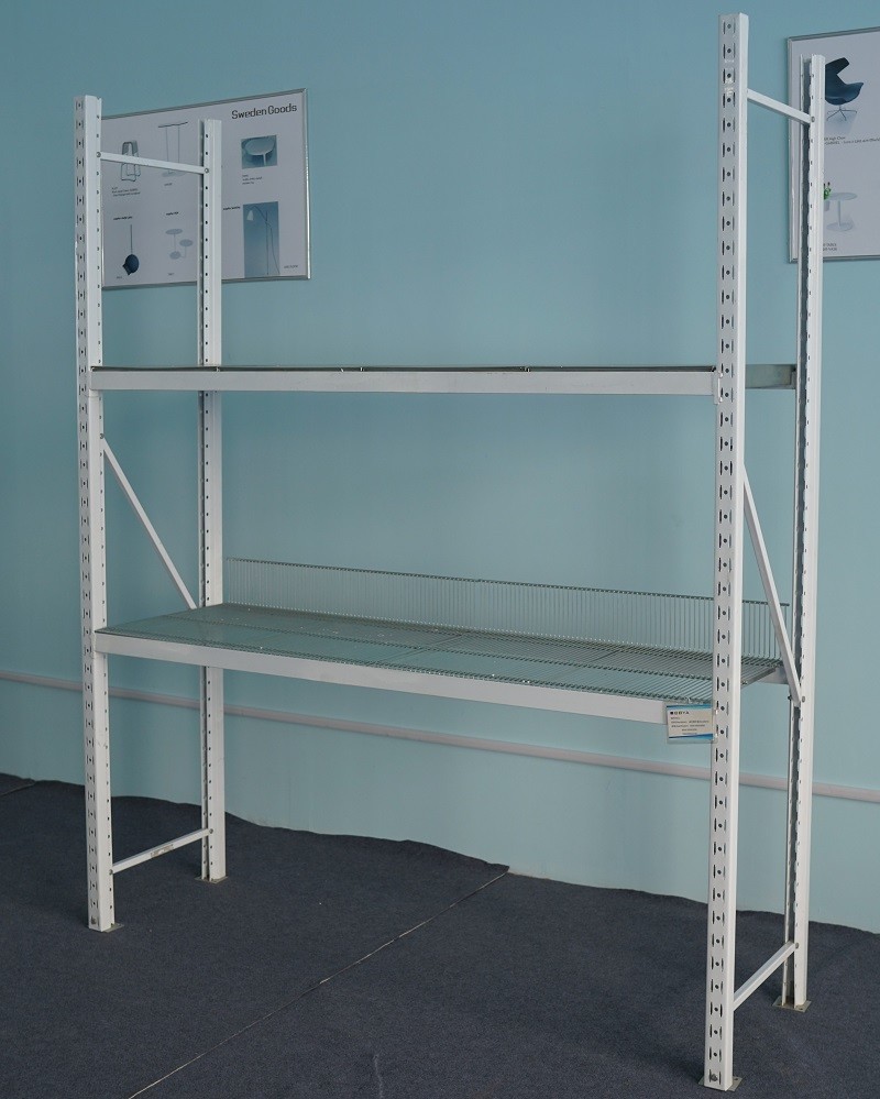 Tire Display Warehouse Storage Racks 1000kg Loading Capacity Customized Color