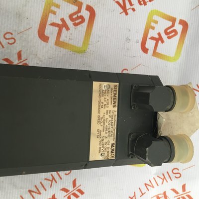 1FT6044-4AK71-3TA0   servo MOTOR uesd in good condition tested OK