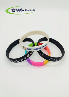Black Silicone Sports Bracelets Lettering Printed Silicone Wristbands With Hand Ring