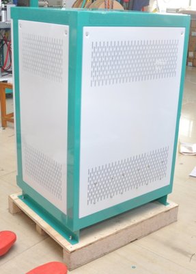 High Efficiency 30KW Three Phase Off Grid Inverter LCD Display Sine Wave AC Output supplier