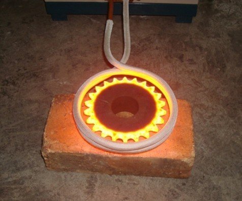 100KW Induction Heat Treatment Equipment Machine For Gear Queching