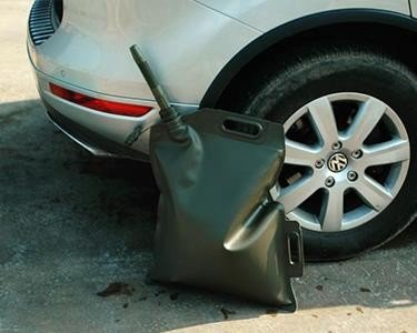 foldable fuel cans for motorcycles