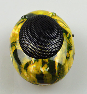 Loudest Wireless Speakers tree and leaves plastic appearance  T-07