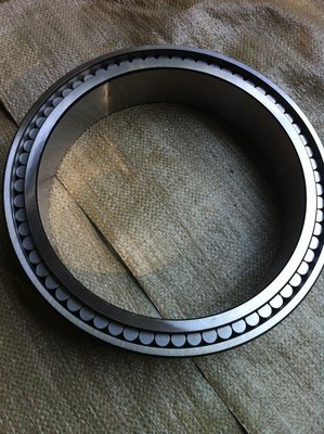 Full Complement Cylindrical Roller Bearing Single Row SL 183068 / NCF 3068 GCR15