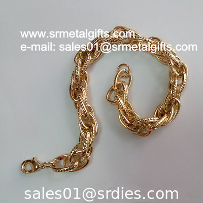 Stainless steel mesh chain bracelet bangle with magnetic enclosure supplier