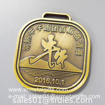 Tailor made exclusive engraved metal medals wholesaler China factory supplier