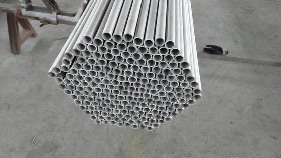 Hydraulic Stainless Steel Seamless Boiler Tubes , High Tensile Strength 520Mpa - 530Mpa
