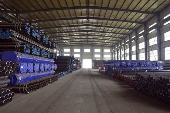 Oil Casing / Oil Drilling Carbon Seamless Black Steel Pipe 2 - 80mm Thickness