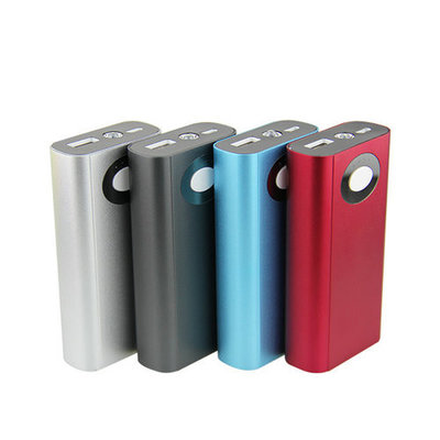 6000MAH 큰 수용량 똑똑한 전화 세륨/RoHS/FCC를 위한 휴대용 USB 힘 은행은 찬성했습니다
