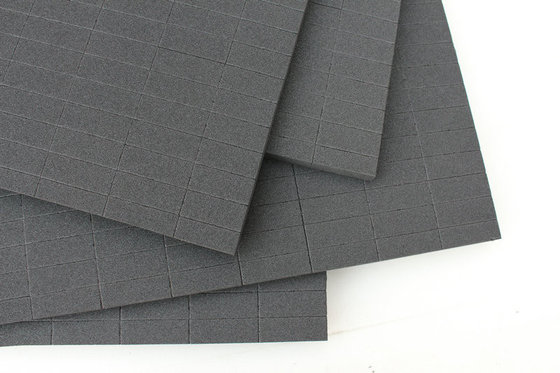 Die cut rubber Ejection