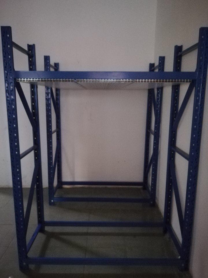 Aluminum hanger