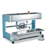 China Motorized PCB Separator V Cut PCB Depaneling Machine With One Year Warranty supplier