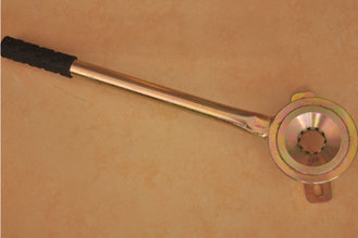 China Lamp/Bulb Cap Crimping/Punching  Tool For E10/E14/E27/B22/E40 Apply to LED Lighting Production supplier