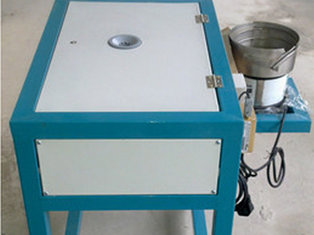China Lamp/Bulb  Cap Base  Punching Crimping Robot Machine For E10/E14/E27/B22/E40 supplier