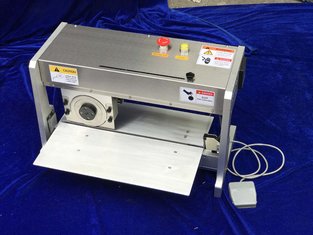 China LED Panel PCB Depaneling Machine With Six High Speed Steel Blades supplier