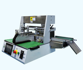 China Automated PCB Separator Automatic Feeding PCB PCB Cutting Machine supplier