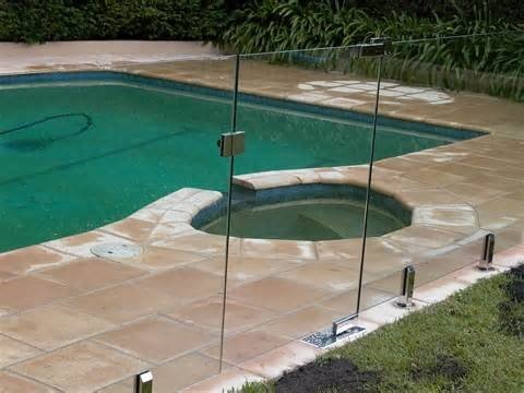 AS2208 Standard Swimming Pool Glass Fencing , Glass Panel Garden Fencing Safety supplier