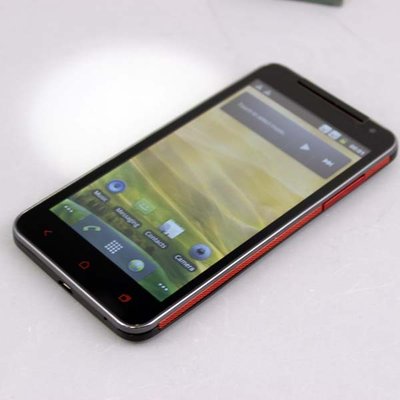Smart Touchpad Mobile Phones , Sim Card GSM With 3G WiFi Bluetooth