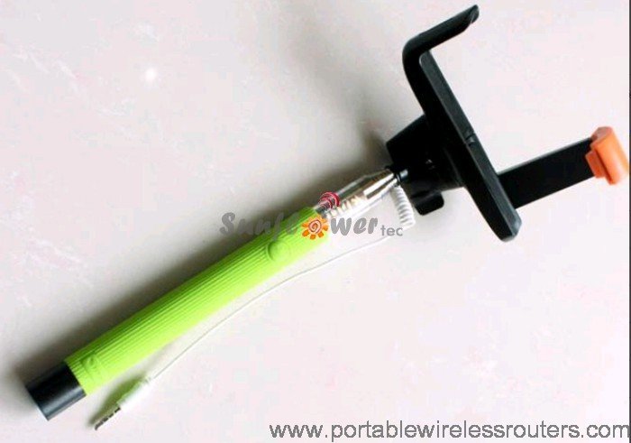 iPhone 5 / 5s Blackberry smartphone selfie monopod with wire colorful