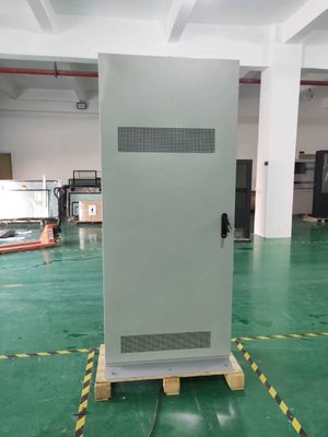 IP65는 높은 광도 LCD 디스플레이 65&quot;를 원격 제어 옥외 LCD 토템 방수 처리합니다