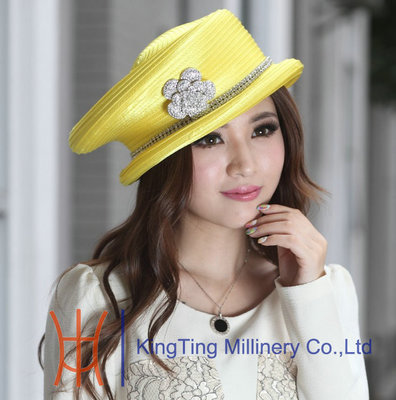 party Yellow / Black Womens Church Hats With Stunning Diamond Chain / Brooch