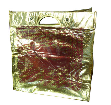 Eco friendly golden lamination non woven carry bag with metal handle