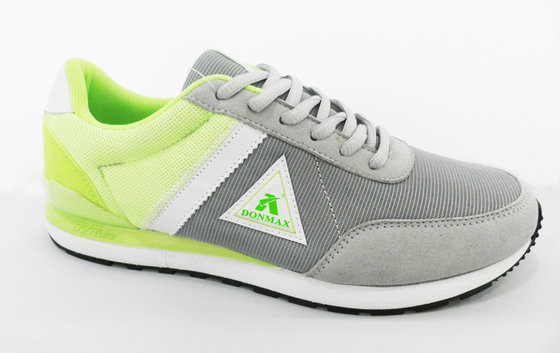Cheaping Breathable Whosale Sports Running Shoes Air Cushion Outsole