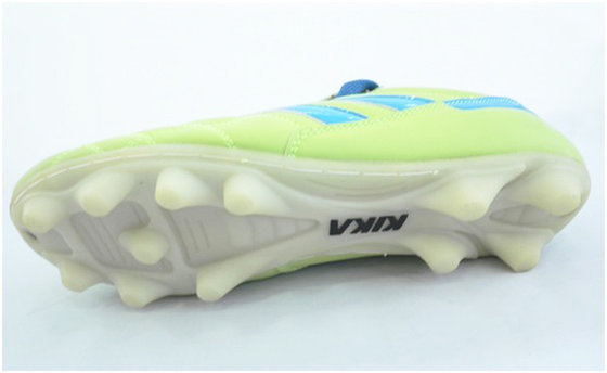 Professional Synthetic Indoor Outdoor Truf Soccer Shoes For Men Bright Yellow