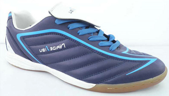 Boys Training Soccer Shoe with PU Lining and TPU Outsole, Customized Color And Sizes Are Available