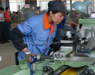 Tengzhou Jianda CNC Machine Co., Ltd